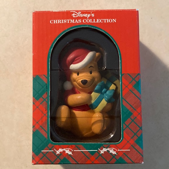 Disney | Holiday | Disneys Christmas Collection Winnie The Pooh Statue ...